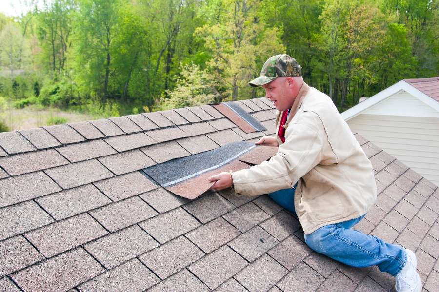 The Role of Roofers in Assessing Property Damage Claims